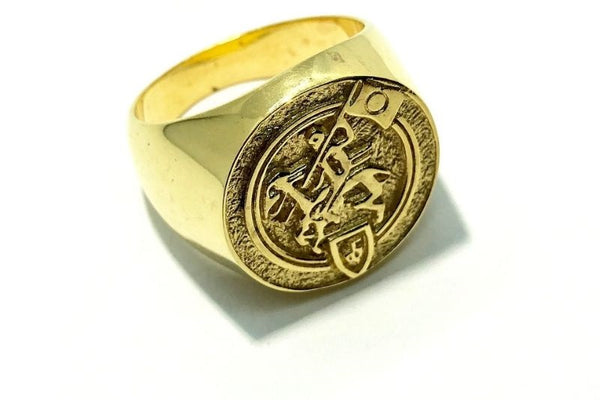 Gold New Beginnings Signet Ring – smith&dillon